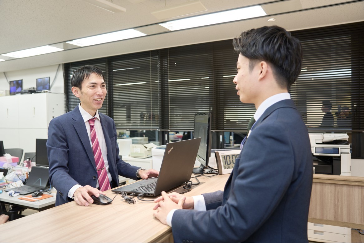 日本経営LINK｜導入事例｜Bqey＜ビーキー＞｜社用車管理、まるっと解決